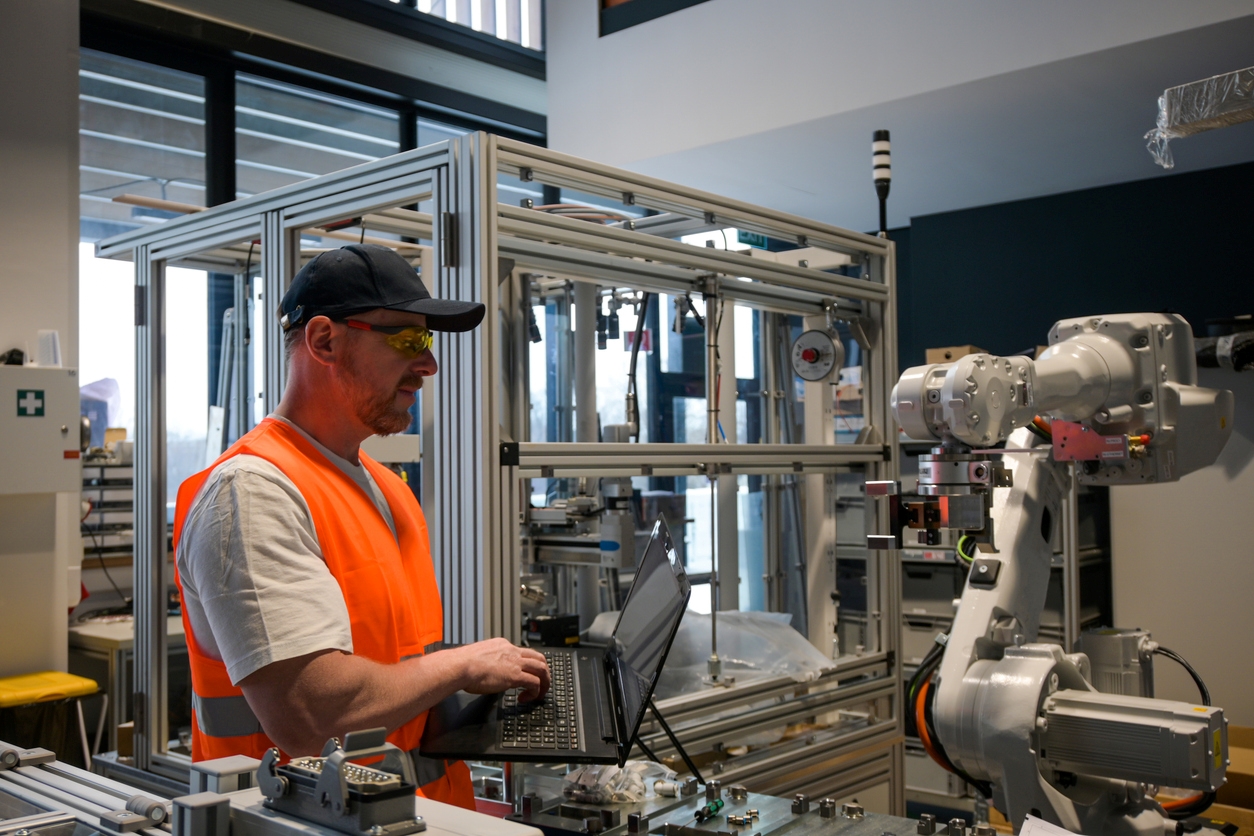 Bundamba TAFE opens new robotics centre – Newsreel