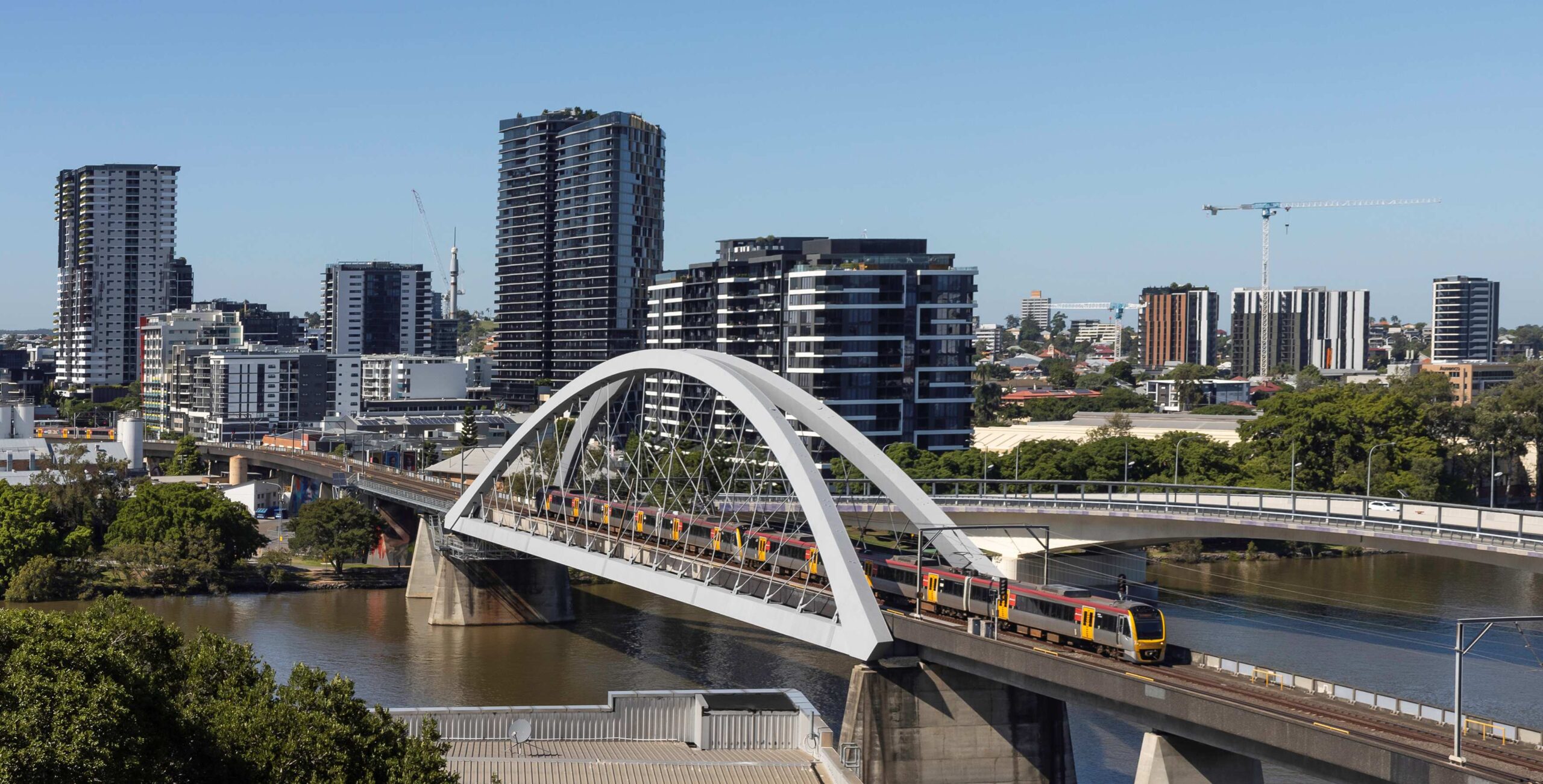 Promise of new Queensland transport authority – Newsreel