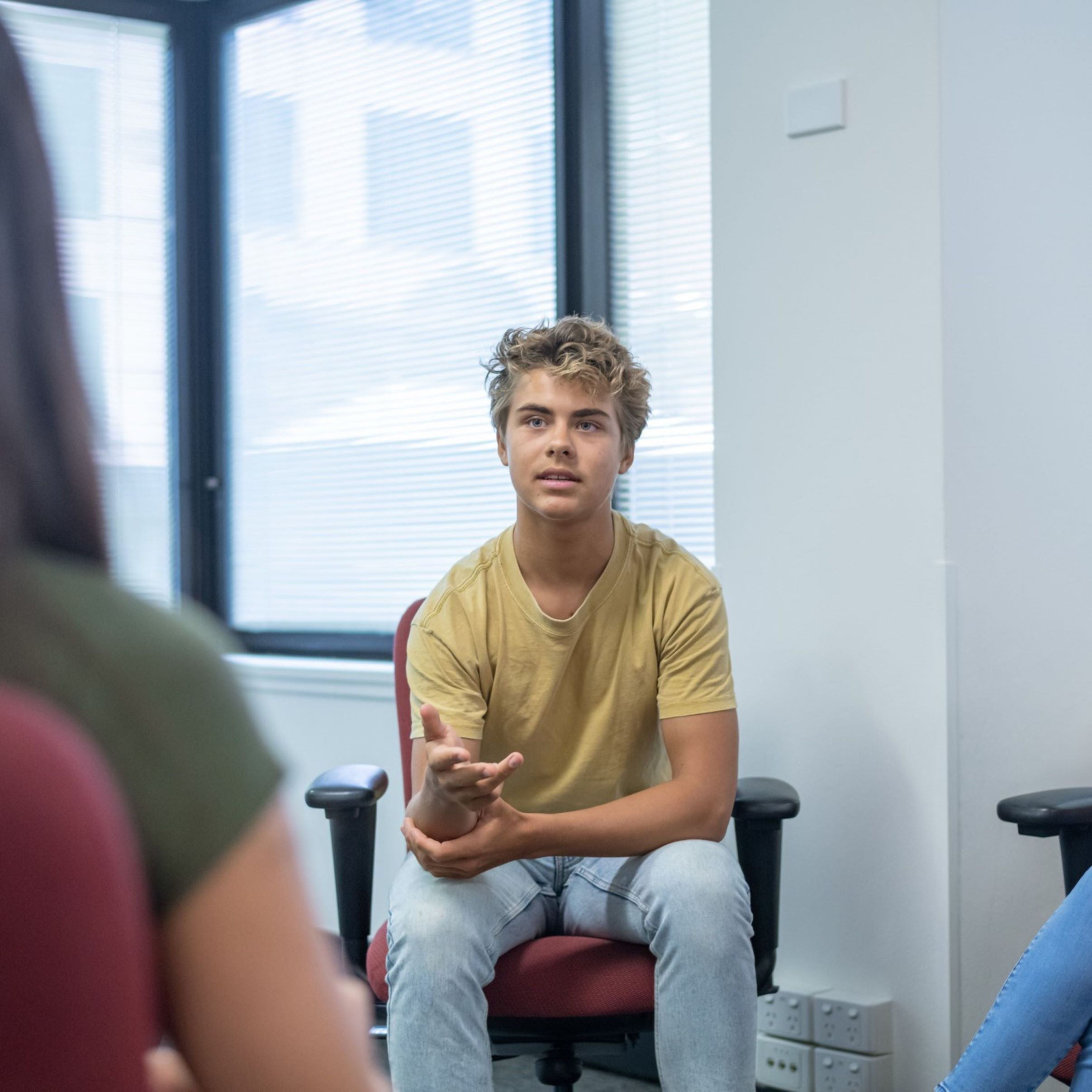 Funding pledge for schools supporting youth at risk – Newsreel