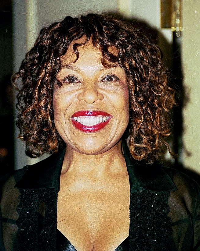 Relive Roberta Flack’s Top 10 Billboard hits – Newsreel