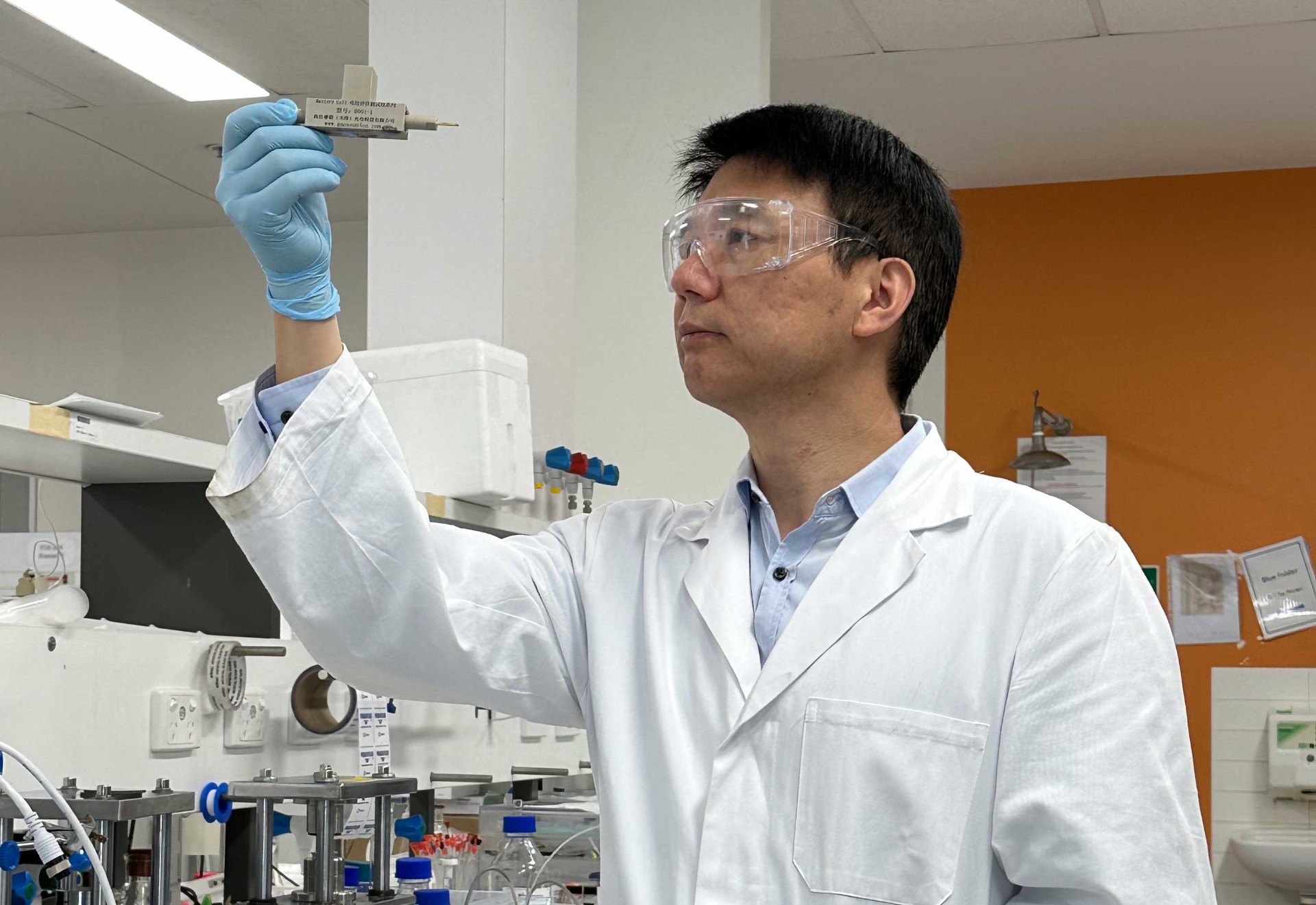 New proton battery safer and greener than lithium-ion – Newsreel