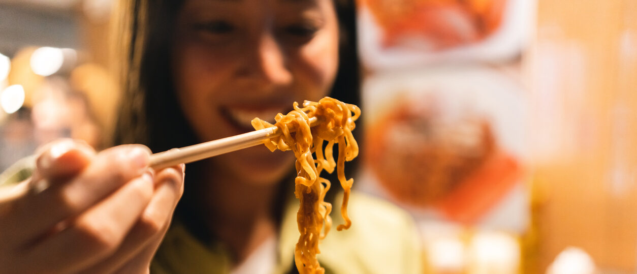 Fair Work takes action against noodle chain – Newsreel