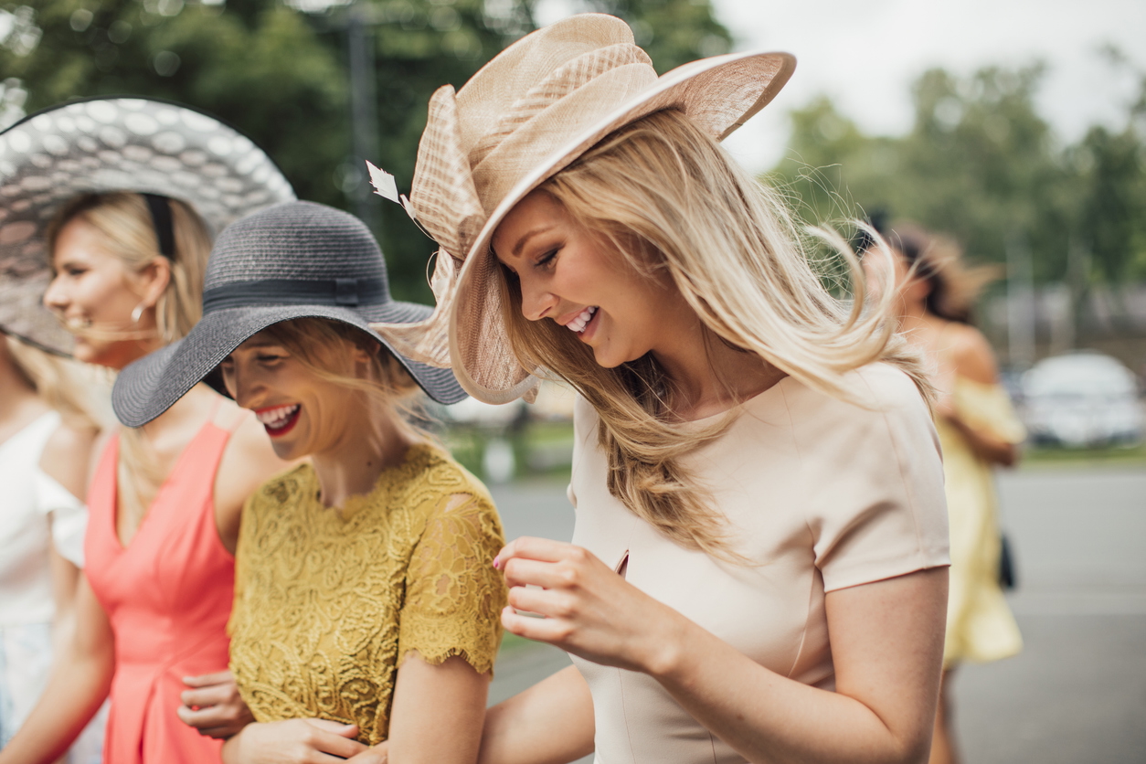 Melbourne Cup lunches with tickets still available – Newsreel