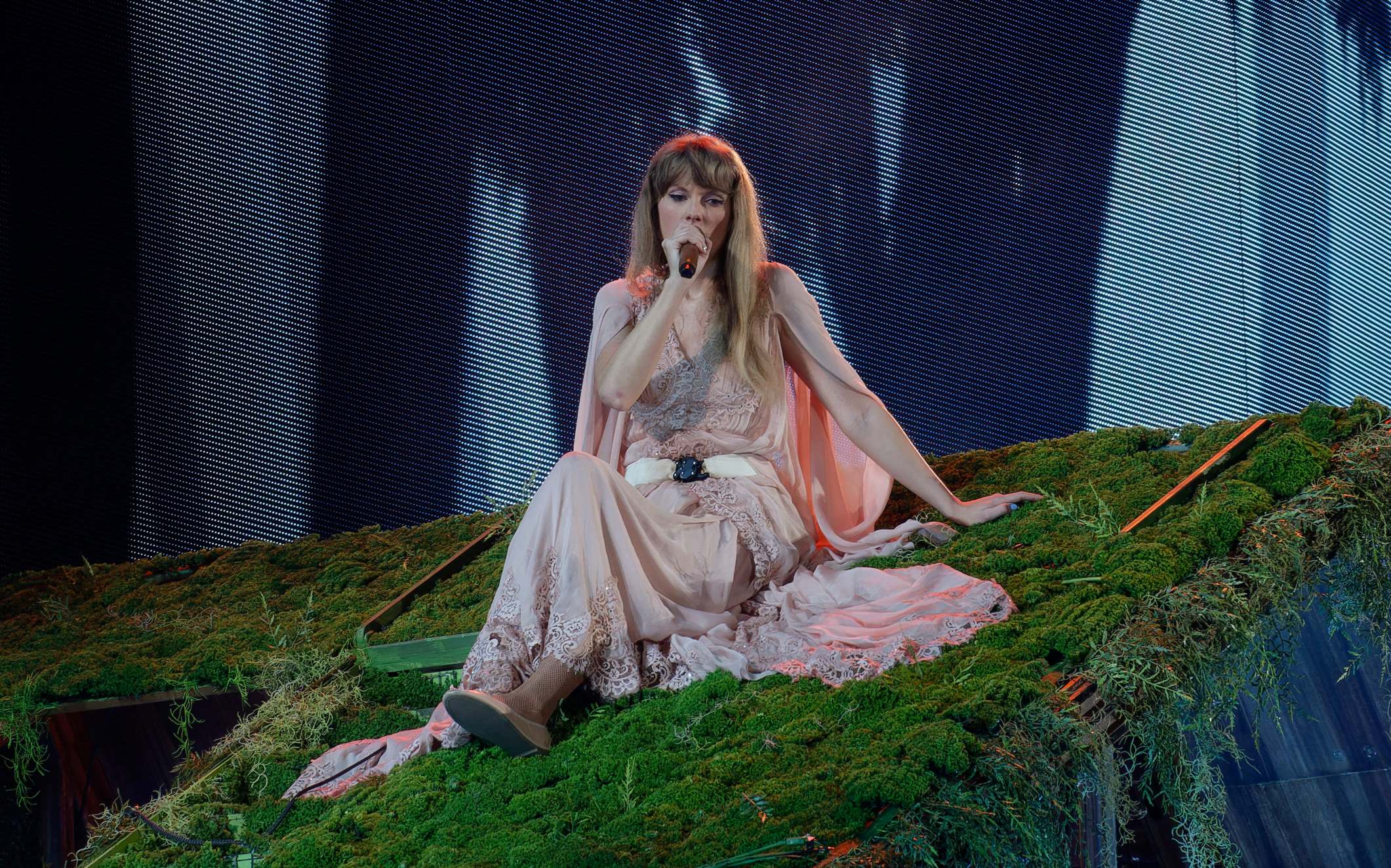 Taylor Swift has The Beatles in her sights – Newsreel