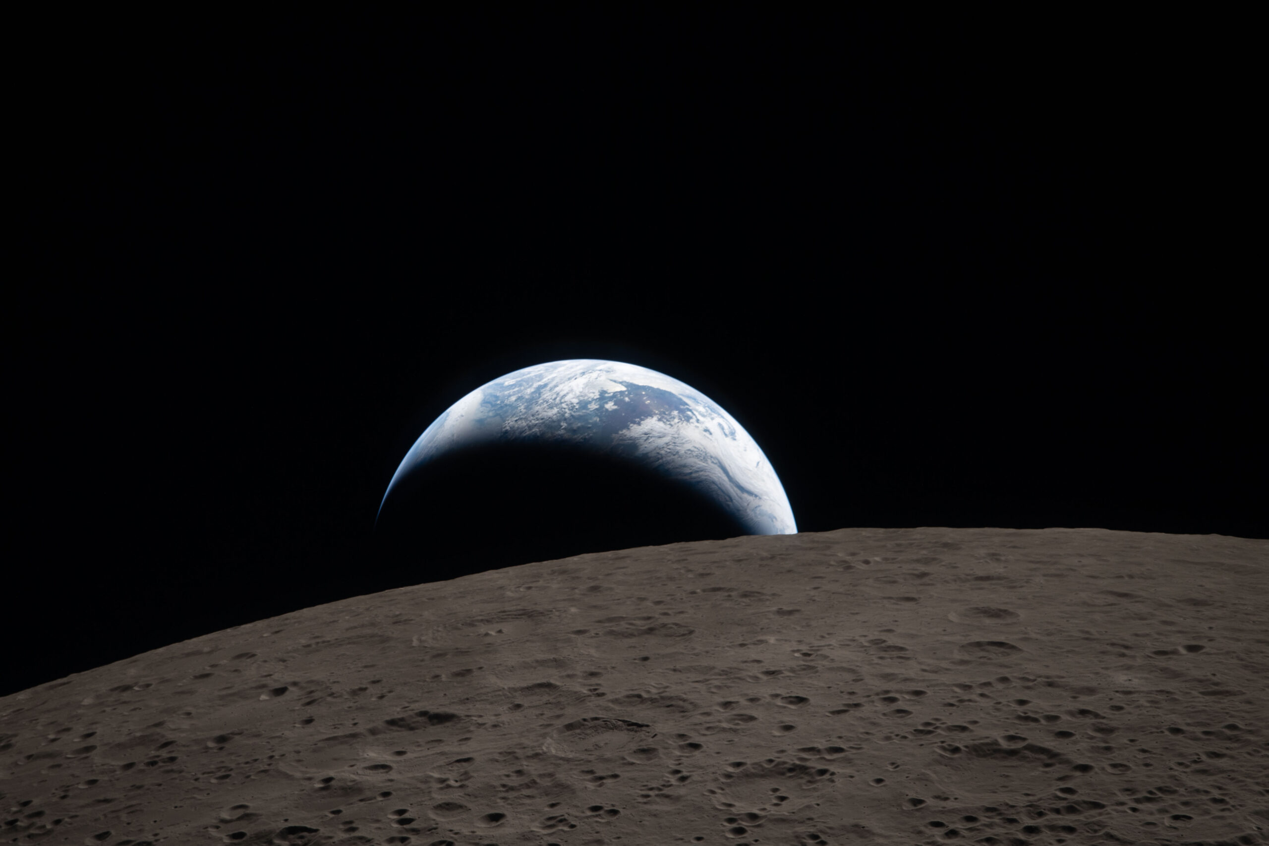 First images of the dark side of the moon – Newsreel