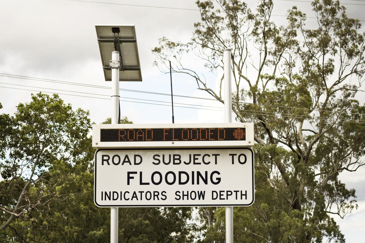 Three rescued as waters rise in northern NSW – Newsreel
